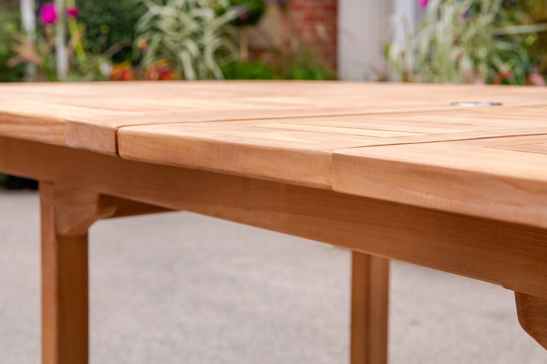 Teak Garden Dining Tables | Outdoor Dining Tables | Mr Teak